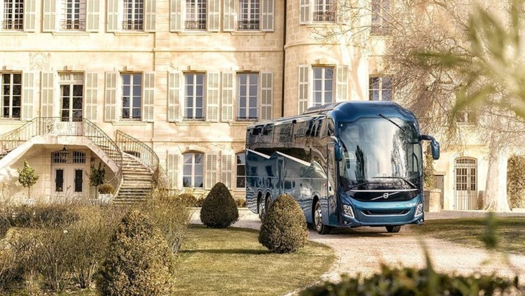VOLVO EUROPES 9900 COACH WINS MAJOR DESIGN AWARD - Australasian Bus and ...