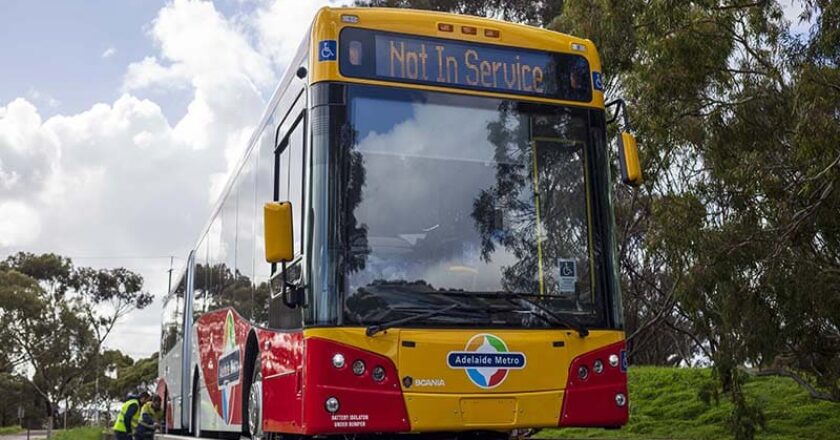 bustech scania articulated bendy bus adelaide o-bahn south australia ...