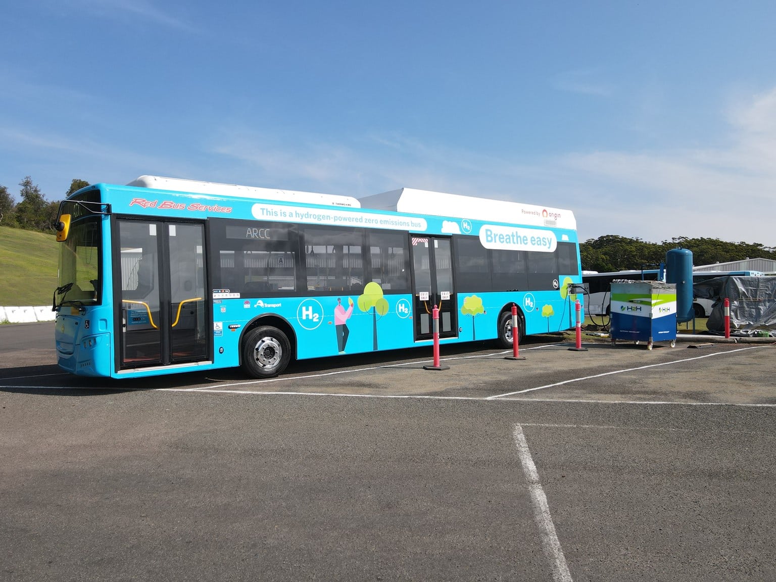 Premier Transport Group receives latest hydrogen trial bus in ...