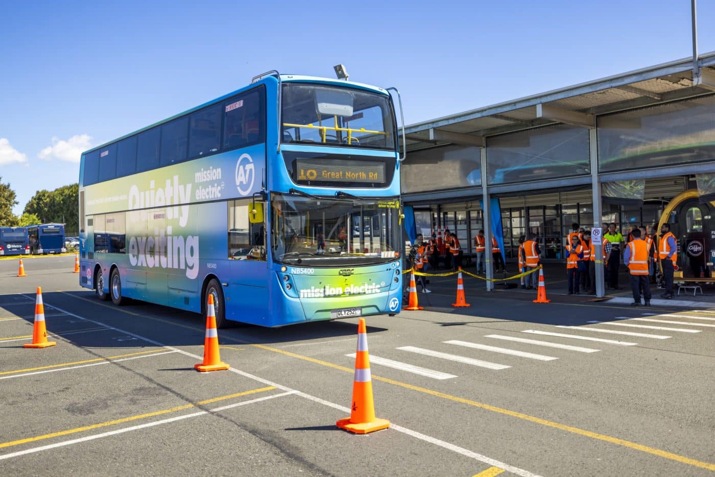 Auckland Transport unveils first double-decker electric bus ...