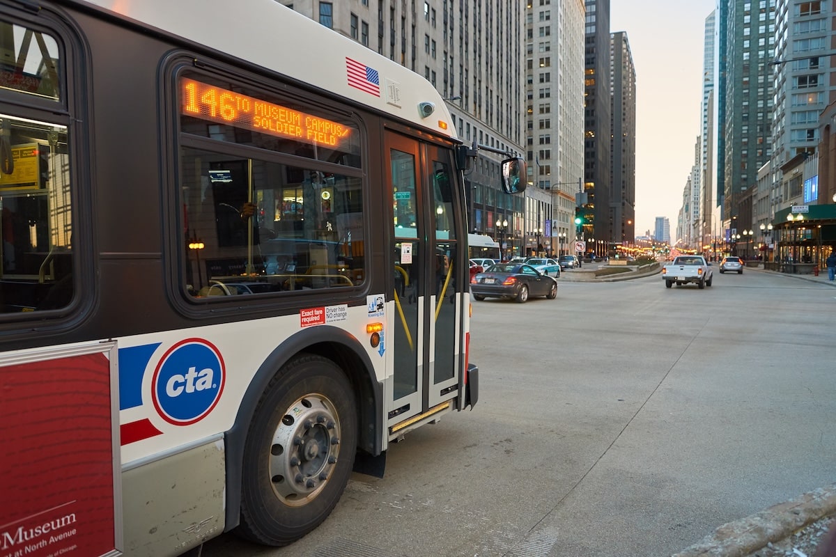 2025 US bus grants shift funding away from battery-electric fleets