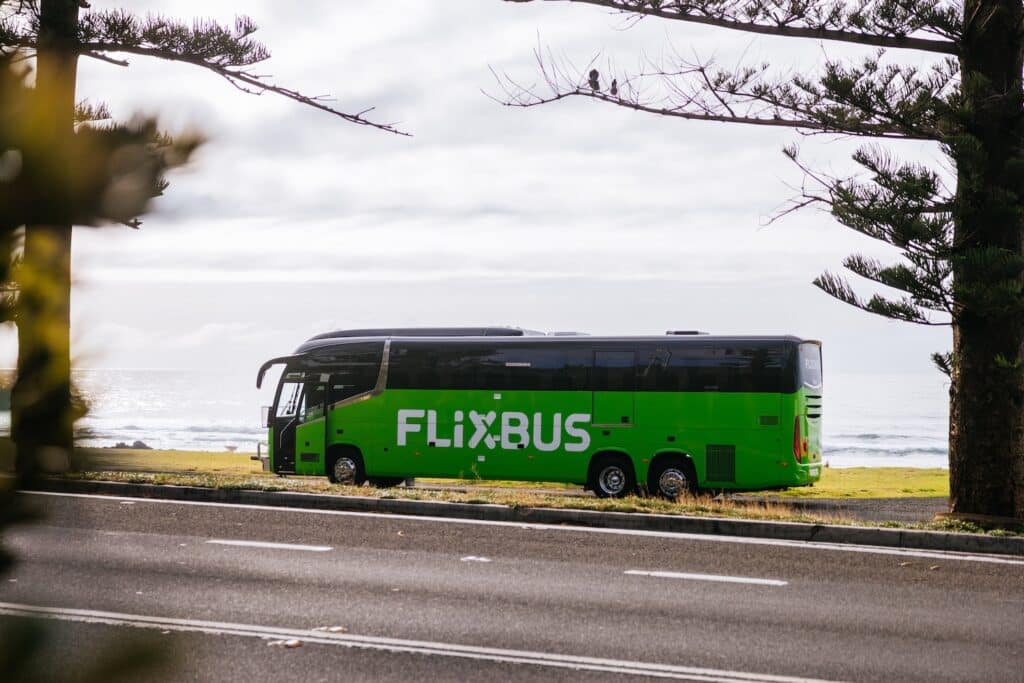 FlixBus launches two new Australian routes and expands promotion