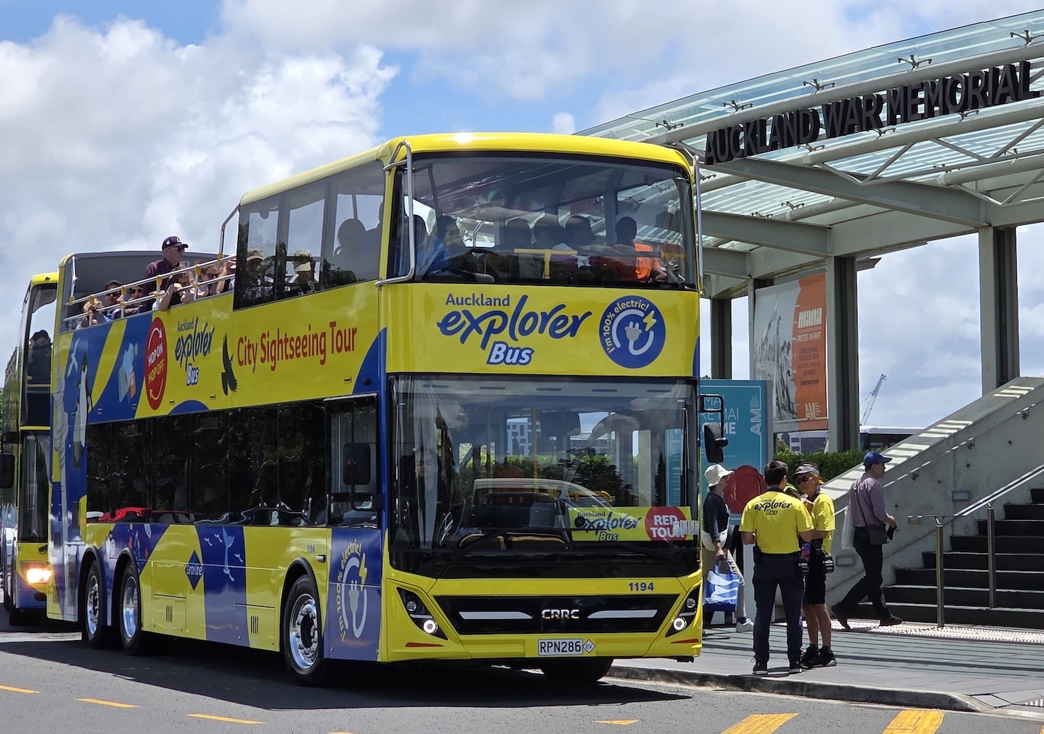 Auckland unveils NZ’s first all-electric double-decker open top bus